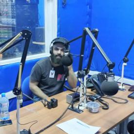 Le dernier single de l’artiste RJ Kaniera "Tia" pulvérise les charts ...